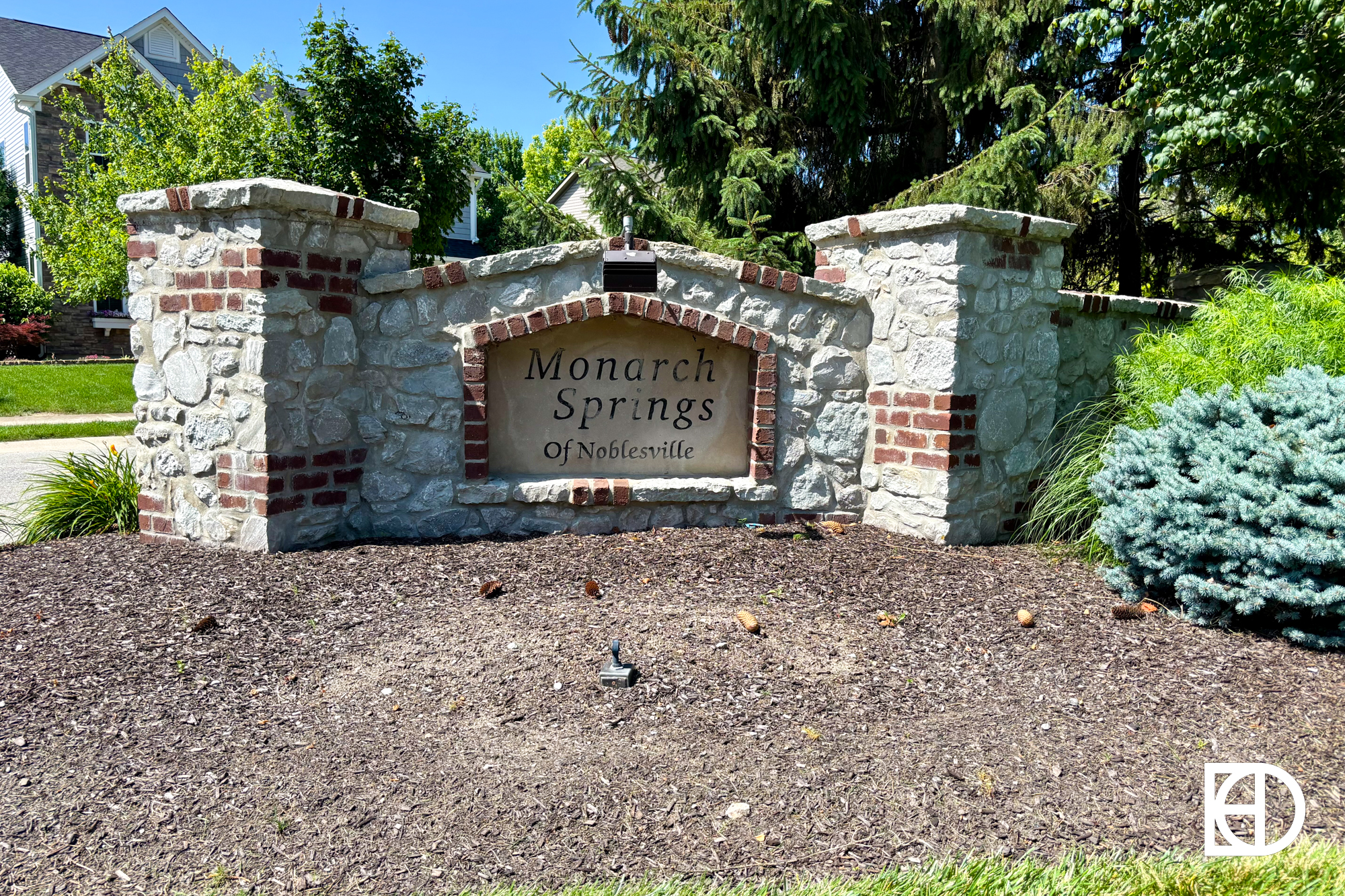 Monarch Springs — Dwellane